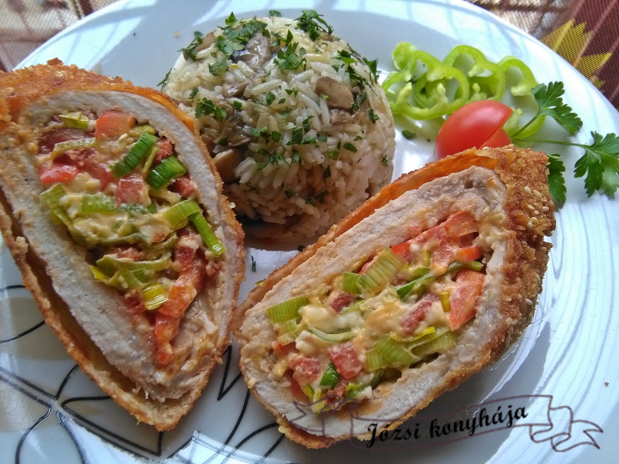 Karácsonyi göngyölt karaj szezámmagos bundában | Józsi konyhája